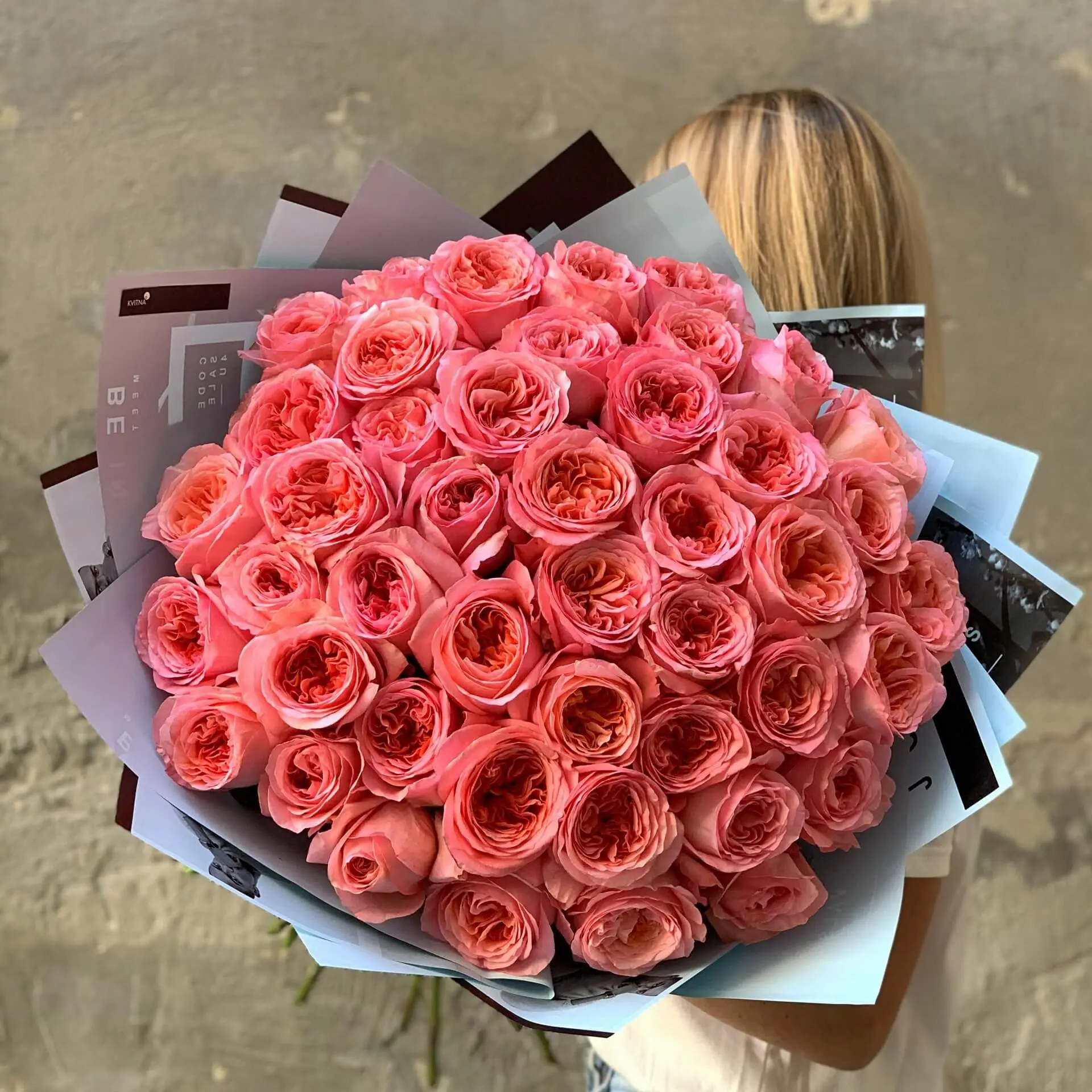45 peony Ecuadorian roses «Pink X-Pression» price 11 450 грн delivery ...