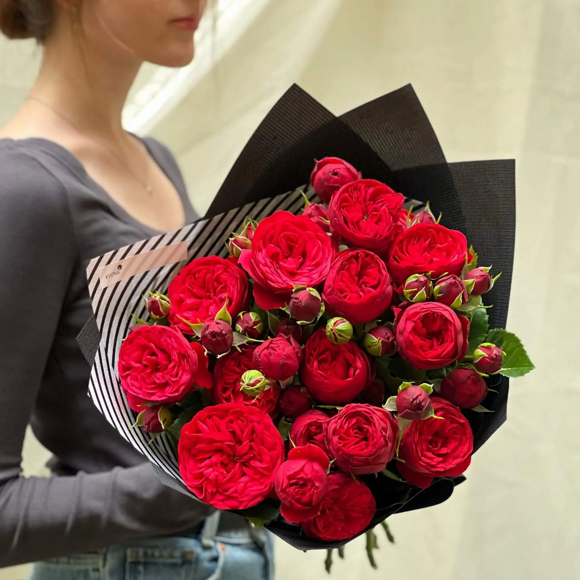13 peony roses in a bouquet «Luxurious Piano» price 5 390 грн delivery ...